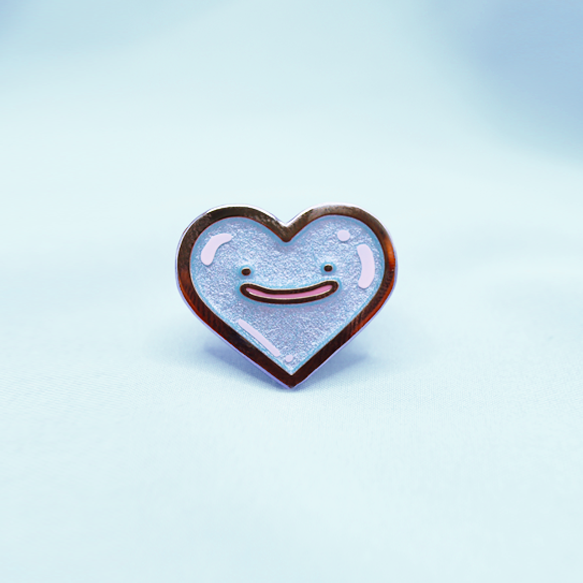 MINI DITTO HEART [OPEN SMILE] [BLUE PEARL] ENAMEL PIN – MAMOBOT