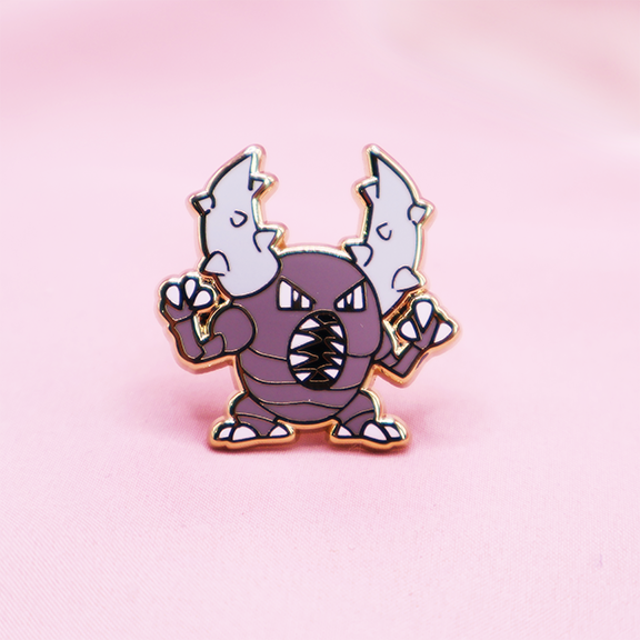 127 ENAMEL PIN – MAMOBOT