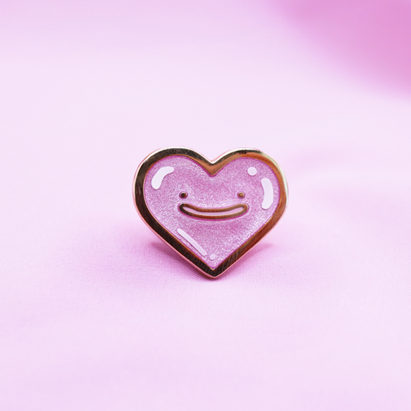 MINI DITTO HEART [OPEN SMILE] [PURPLE PINK PEARL] ENAMEL PIN – MAMOBOT